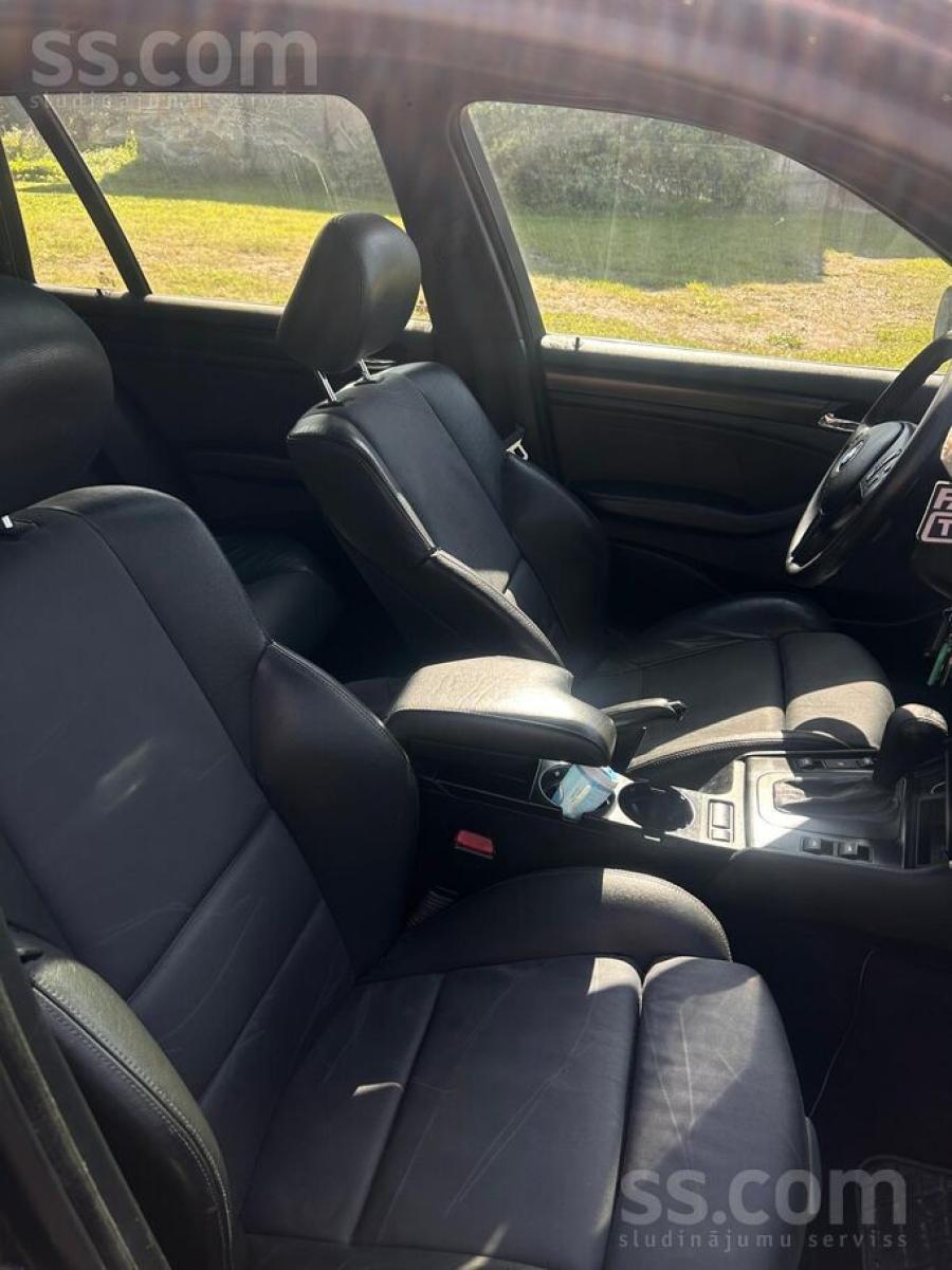 Blue BMW 320 2004 in Riga, with an engine capacity of 2.00 L and mileage of 396 thousand km for 1700 €, photo 9 on AUTOMOTO.COM.LV
