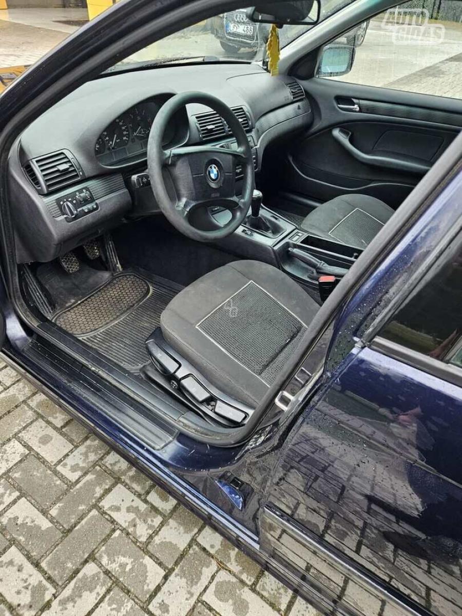 Zils BMW 320 2004 Jurbarkas, ar dzinēja tilpumu 2.00 L un nobraukumu 389 tūkst. km par 1300 €, foto 14 vietnē AUTOMOTO.COM.LV