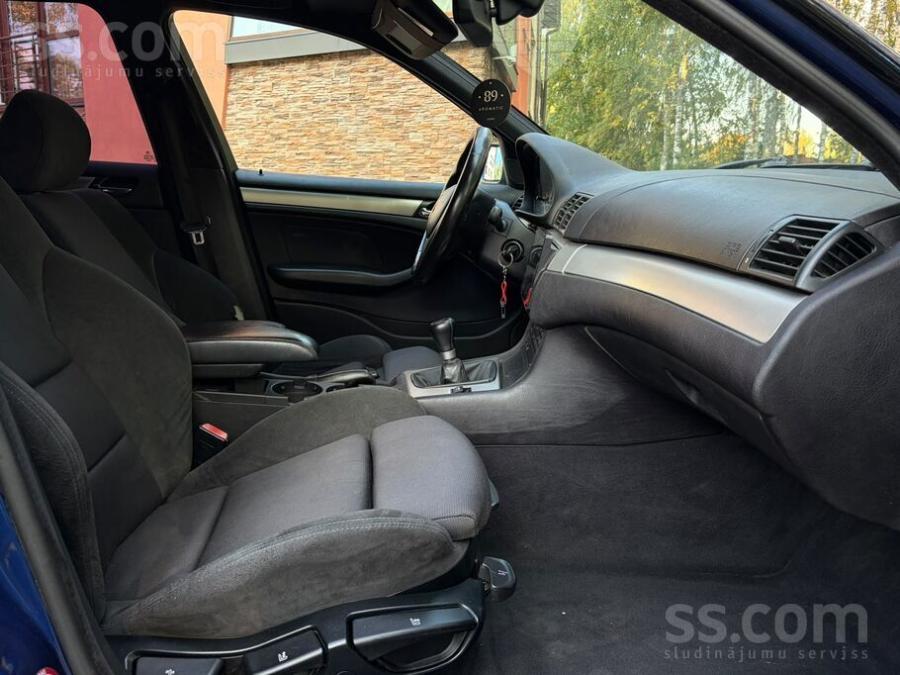Blue BMW 320 2004 in Riga, with an engine capacity of 2.00 L and mileage of 0 thousand km for 4490 €, photo 7 on AUTOMOTO.COM.LV