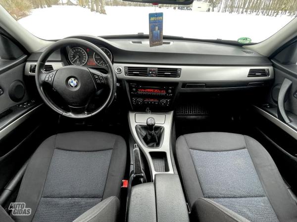 Zils BMW 320 2005 Alīta, ar dzinēja tilpumu 2.00 L un nobraukumu 341 tūkst. km par 2800 €, foto 4 vietnē AUTOMOTO.COM.LV