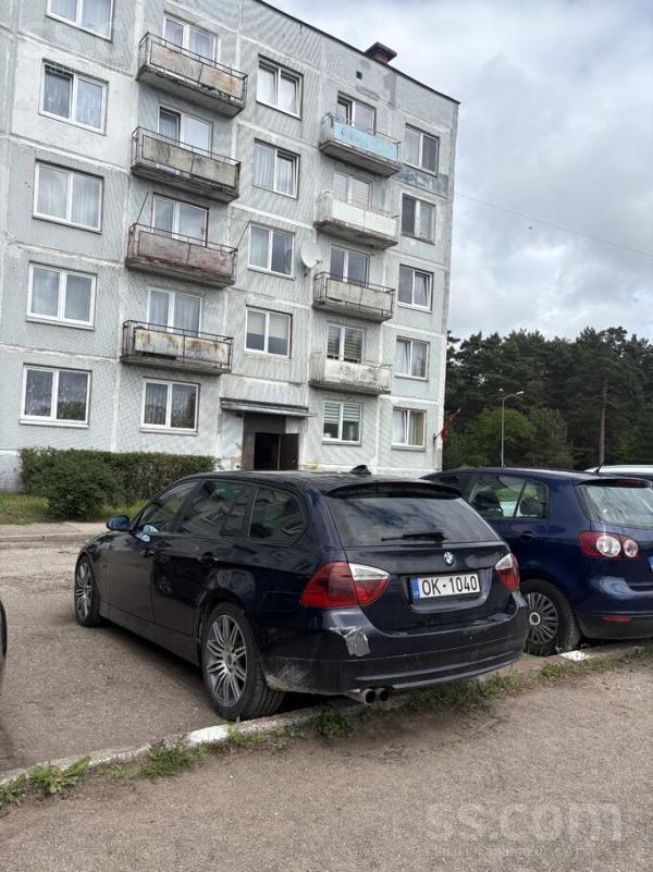 Zils BMW 320 2005 Liepāja, ar dzinēja tilpumu 2.00 L un nobraukumu 370 tūkst. km par 4200 €, foto 4 vietnē AUTOMOTO.COM.LV