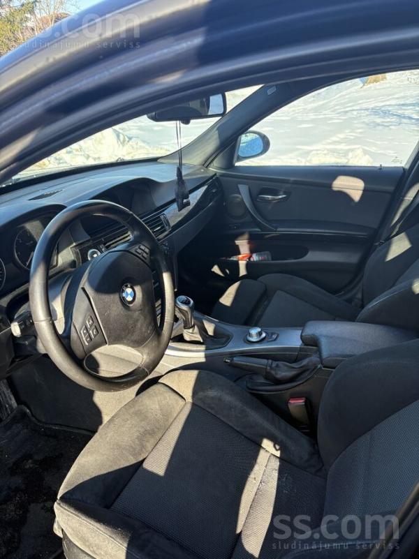 Zils BMW 320 2005 Liepāja, ar dzinēja tilpumu 2.00 L un nobraukumu 370 tūkst. km par 4200 €, foto 10 vietnē AUTOMOTO.COM.LV