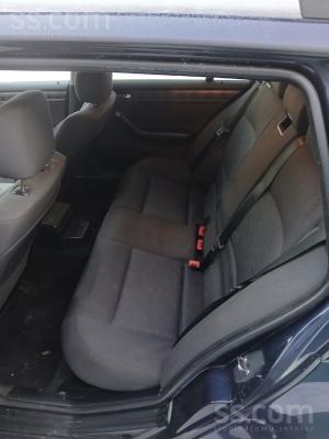 Zils BMW 320 2005 Daugavpils, ar dzinēja tilpumu 2.00 L un nobraukumu 336 tūkst. km par 2200 €, foto 9 vietnē AUTOMOTO.COM.LV