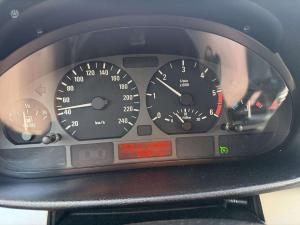 Blue BMW 320 2005 in Kaunas, with an engine capacity of 2.00 L and mileage of 385 thousand km for 1499 €, photo 18 on AUTOMOTO.COM.LV