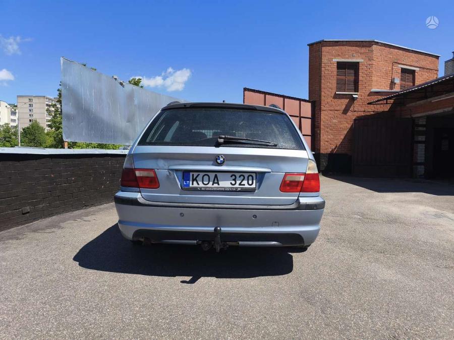 Blue BMW 320 2005 in Vilnius, with an engine capacity of 2.00 L and mileage of 470 thousand km for 1800 €, photo 4 on AUTOMOTO.COM.LV