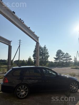 Zils BMW 320 2005 Liepāja, ar dzinēja tilpumu 2.00 L un nobraukumu 376 tūkst. km par 3700 €, foto 5 vietnē AUTOMOTO.COM.LV