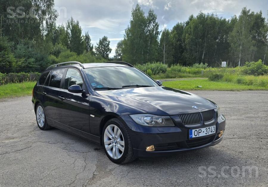 Blue BMW 320 2005 in Jelgava, with an engine capacity of 2.00 L and mileage of 321 thousand km for 4290 €, photo 3 on AUTOMOTO.COM.LV