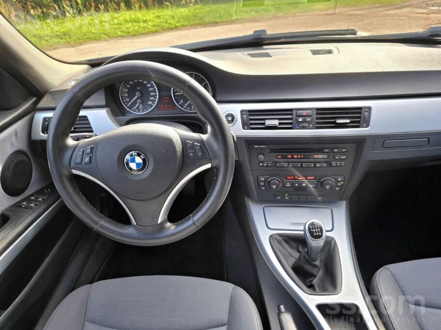 Blue BMW 320 2005 in Jelgava, with an engine capacity of 2.00 L and mileage of 321 thousand km for 4290 €, photo 15 on AUTOMOTO.COM.LV