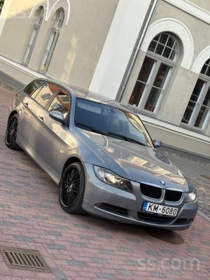 Zils BMW 320 2005 Kuldīga, ar dzinēja tilpumu 2.00 L un nobraukumu 353 tūkst. km par 2700 €, foto  vietnē AUTOMOTO.COM.LV