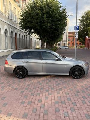 Zils BMW 320 2005 Kuldīga, ar dzinēja tilpumu 2.00 L un nobraukumu 353 tūkst. km par 2700 €, foto 5 vietnē AUTOMOTO.COM.LV