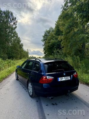 Zils BMW 320 2005 Tukums, ar dzinēja tilpumu 2.00 L un nobraukumu 457 tūkst. km par 2400 €, foto 3 vietnē AUTOMOTO.COM.LV