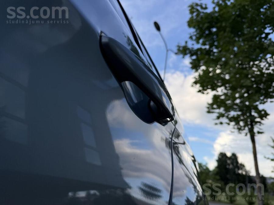 Blue BMW 320 2005 in Jekabpils, with an engine capacity of 2.00 L and mileage of 449 thousand km for 3636 €, photo 9 on AUTOMOTO.COM.LV