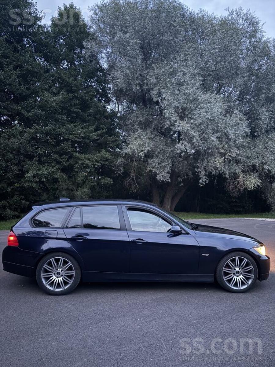 Zils BMW 320 2005 Liepāja, ar dzinēja tilpumu 2.00 L un nobraukumu 378 tūkst. km par 3990 €, foto 1 vietnē AUTOMOTO.COM.LV