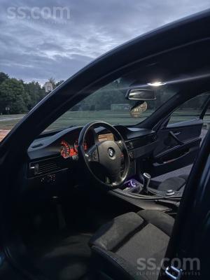 Zils BMW 320 2005 Liepāja, ar dzinēja tilpumu 2.00 L un nobraukumu 378 tūkst. km par 3990 €, foto 10 vietnē AUTOMOTO.COM.LV