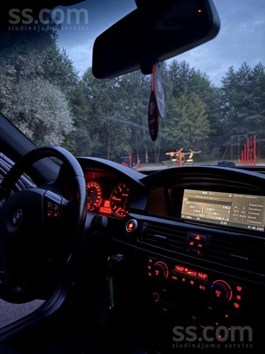 Zils BMW 320 2005 Liepāja, ar dzinēja tilpumu 2.00 L un nobraukumu 378 tūkst. km par 3990 €, foto 13 vietnē AUTOMOTO.COM.LV