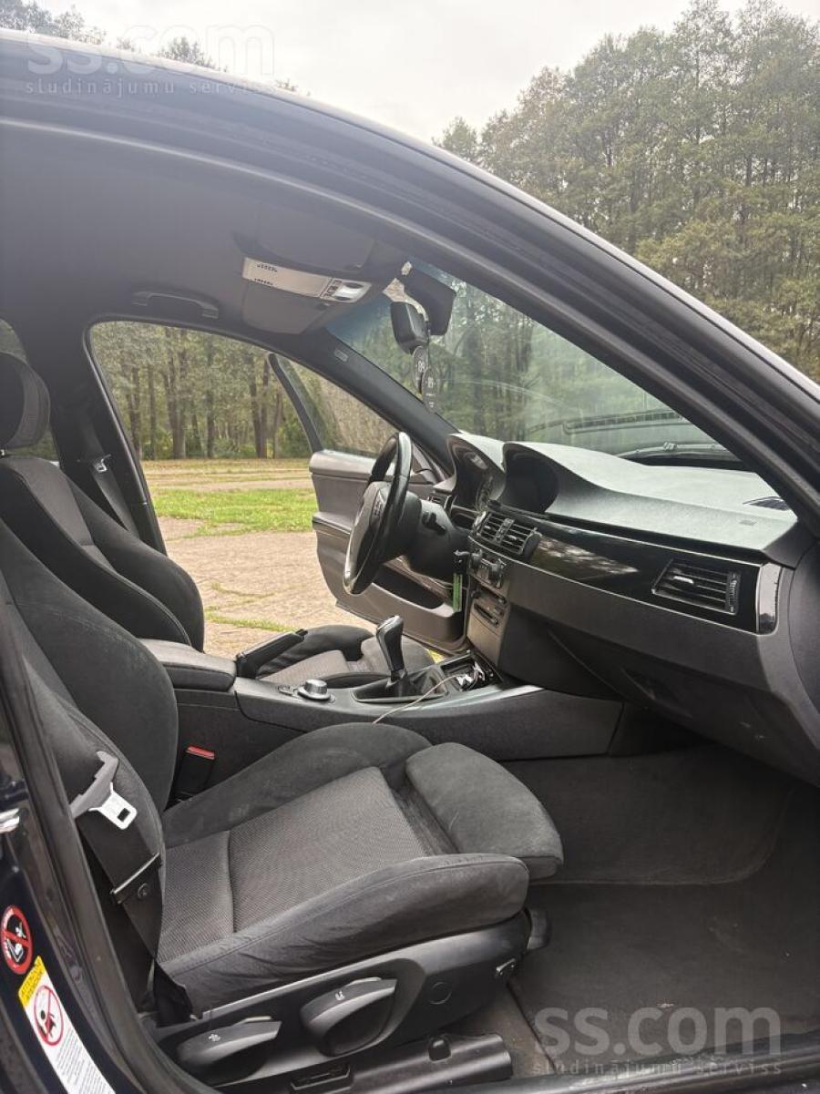 Zils BMW 320 2005 Liepāja, ar dzinēja tilpumu 2.00 L un nobraukumu 378 tūkst. km par 3990 €, foto 12 vietnē AUTOMOTO.COM.LV