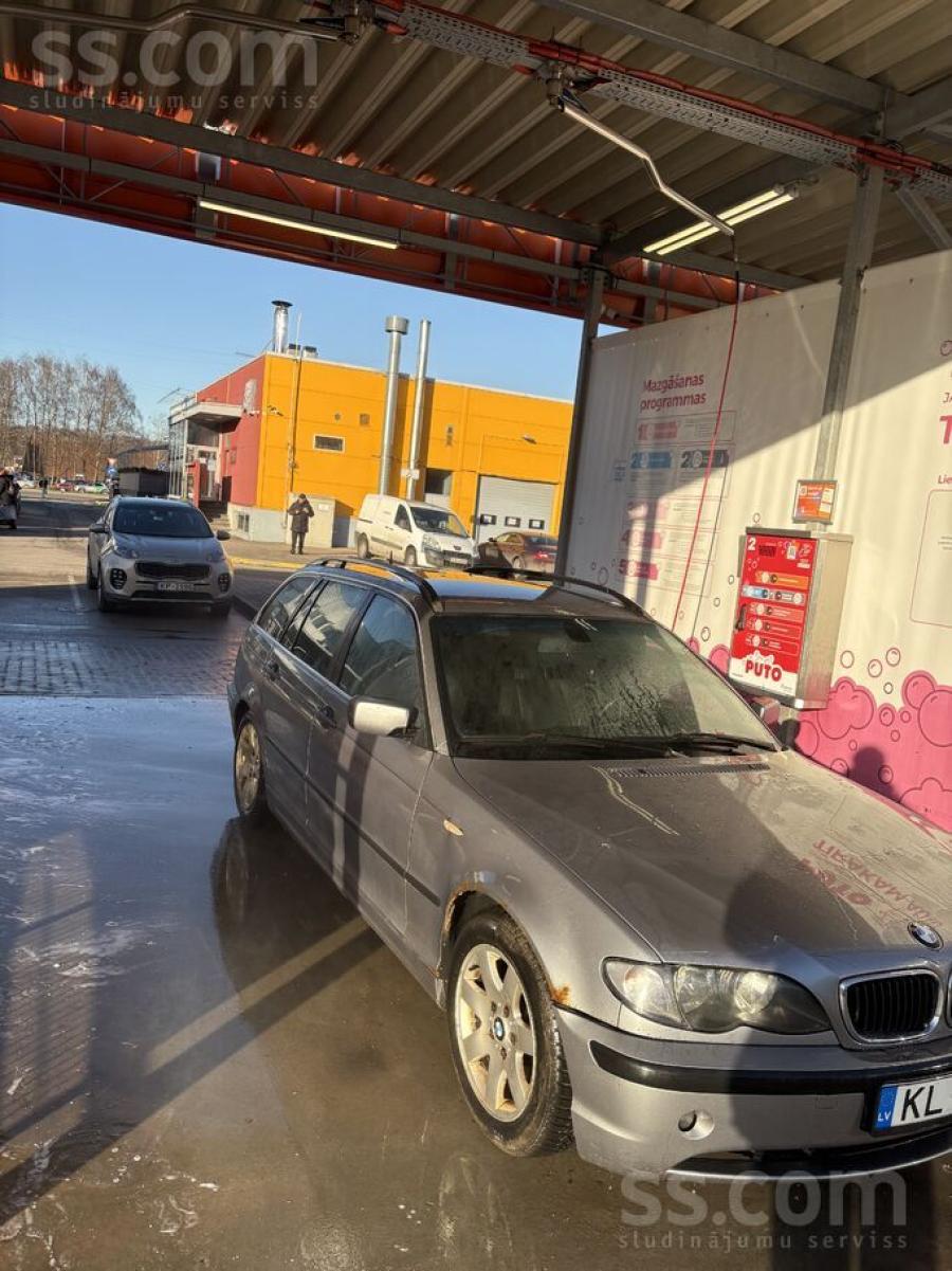 Blue BMW 320 2005 in Saldus, with an engine capacity of 2.00 L and mileage of 308 thousand km for 2000 €, photo 3 on AUTOMOTO.COM.LV