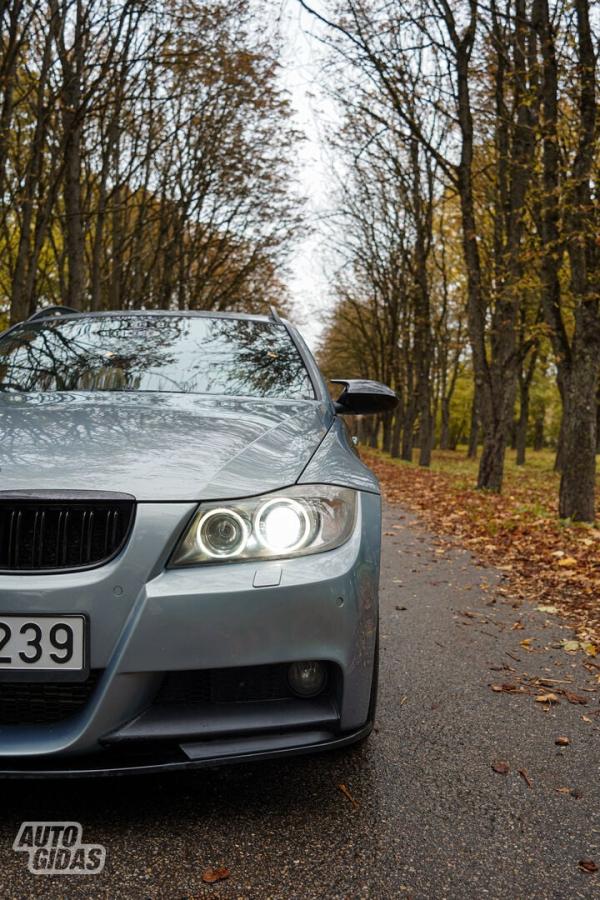 Blue BMW 320 2005 in Marijampole, with an engine capacity of 2.00 L and mileage of 346 thousand km for 3750 €, photo 4 on AUTOMOTO.COM.LV