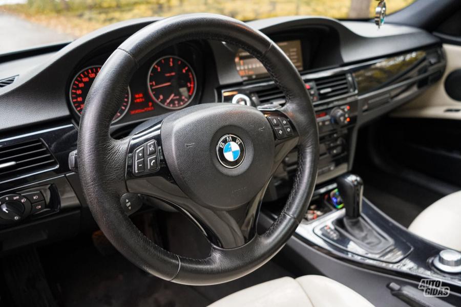Zils BMW 320 2005 Marijampole, ar dzinēja tilpumu 2.00 L un nobraukumu 346 tūkst. km par 3750 €, foto 11 vietnē AUTOMOTO.COM.LV