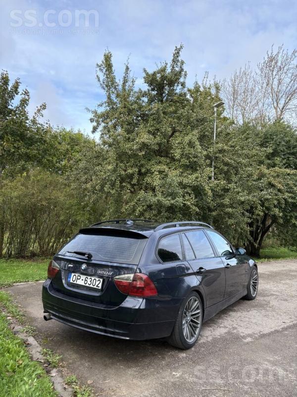 Zils BMW 320 2005 Jēkabpils, ar dzinēja tilpumu 2.00 L un nobraukumu 412 tūkst. km par 2850 €, foto 5 vietnē AUTOMOTO.COM.LV