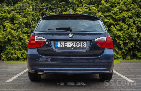 Blue BMW 320 2006 in Riga, with an engine capacity of 2.00 L and mileage of 358 thousand km for 2550 €, photo 7 on AUTOMOTO.COM.LV