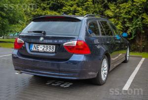 Blue BMW 320 2006 in Riga, with an engine capacity of 2.00 L and mileage of 358 thousand km for 2550 €, photo 8 on AUTOMOTO.COM.LV