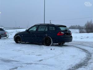 Blue BMW 320 2006 in Panevezys, with an engine capacity of 2.00 L and mileage of 284 thousand km for 2750 €, photo 3 on AUTOMOTO.COM.LV