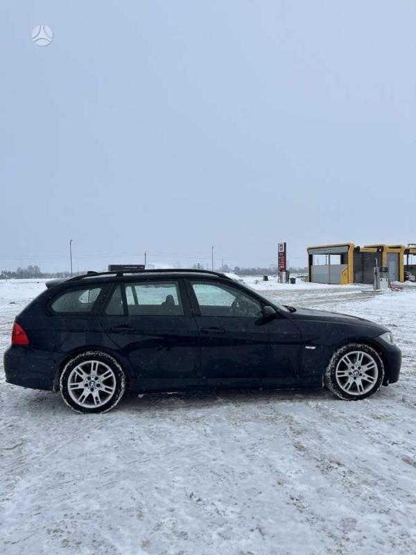 Zils BMW 320 2006 Kėdainiai, ar dzinēja tilpumu 2.00 L un nobraukumu 331 tūkst. km par 3800 €, foto 5 vietnē AUTOMOTO.COM.LV