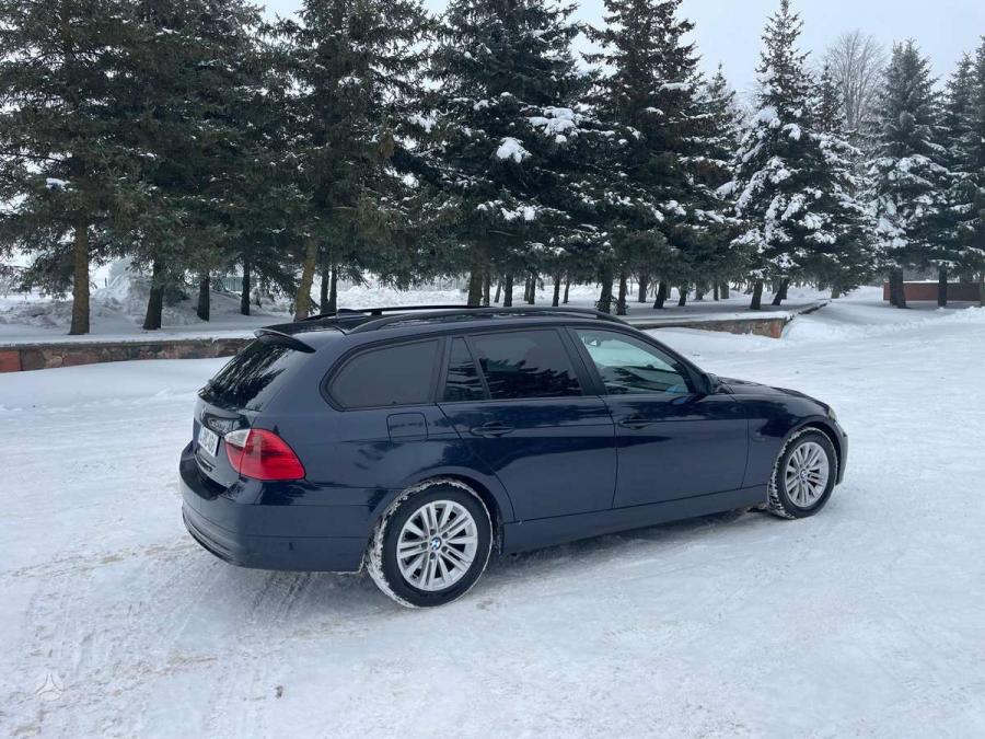 Zils BMW 320 2006 Kėdainiai, ar dzinēja tilpumu 2.00 L un nobraukumu 329 tūkst. km par 3650 €, foto 4 vietnē AUTOMOTO.COM.LV