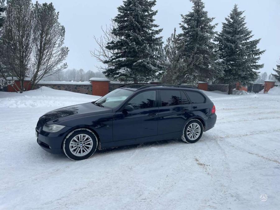 Zils BMW 320 2006 Kėdainiai, ar dzinēja tilpumu 2.00 L un nobraukumu 329 tūkst. km par 3650 €, foto 10 vietnē AUTOMOTO.COM.LV