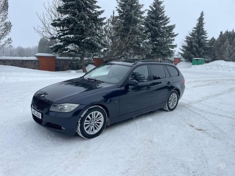 Zils BMW 320 2006 Kėdainiai, ar dzinēja tilpumu 2.00 L un nobraukumu 329 tūkst. km par 3650 €, foto 11 vietnē AUTOMOTO.COM.LV