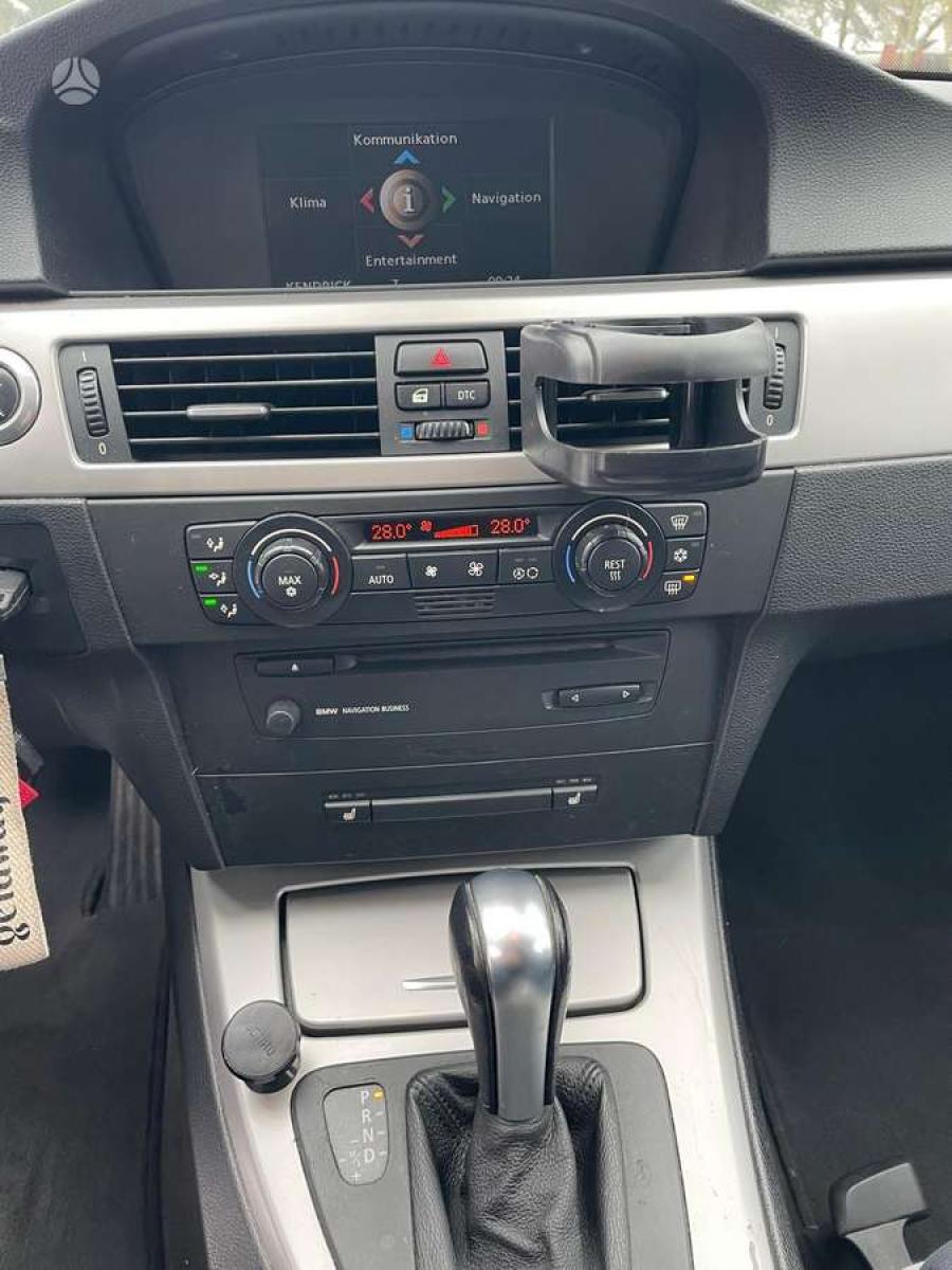 Zils BMW 320 2006 Kėdainiai, ar dzinēja tilpumu 2.00 L un nobraukumu 329 tūkst. km par 3650 €, foto 20 vietnē AUTOMOTO.COM.LV