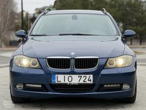 Blue BMW 320 2006 in Vilnius, with an engine capacity of 2.00 L and mileage of 282 thousand km for 2100 €, photo 4 on AUTOMOTO.COM.LV