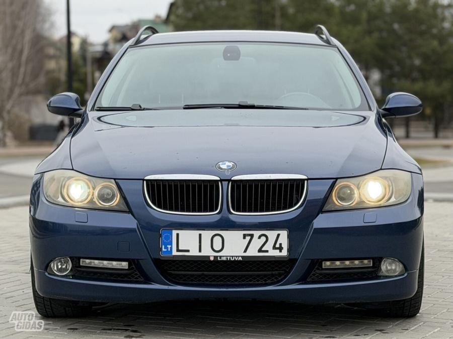 Blue BMW 320 2006 in Vilnius, with an engine capacity of 2.00 L and mileage of 282 thousand km for 2100 €, photo 4 on AUTOMOTO.COM.LV
