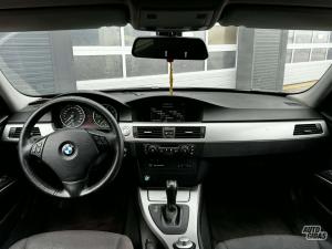 Zils BMW 320 2006 Panevēža, ar dzinēja tilpumu 2.00 L un nobraukumu 357 tūkst. km par 2490 €, foto 13 vietnē AUTOMOTO.COM.LV