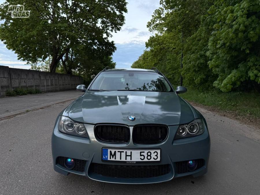 Blue BMW 320 2006 in Alytus, with an engine capacity of 2.00 L and mileage of 382 thousand km for 3450 €, photo 9 on AUTOMOTO.COM.LV