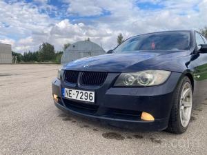 Zils BMW 320 2006 Rīga, ar dzinēja tilpumu 2.00 L un nobraukumu 374 tūkst. km par 3300 €, foto 8 vietnē AUTOMOTO.COM.LV