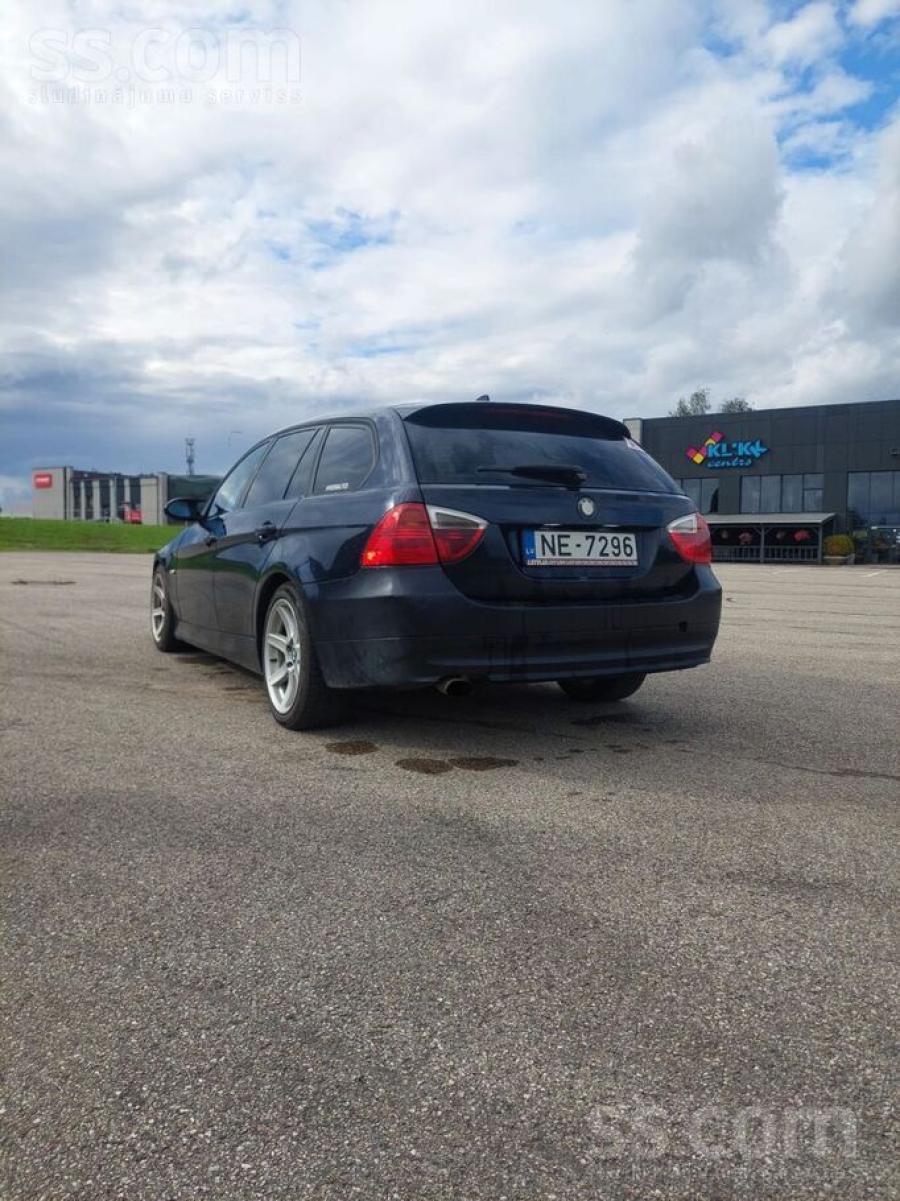 Zils BMW 320 2006 Rīga, ar dzinēja tilpumu 2.00 L un nobraukumu 374 tūkst. km par 3300 €, foto 13 vietnē AUTOMOTO.COM.LV