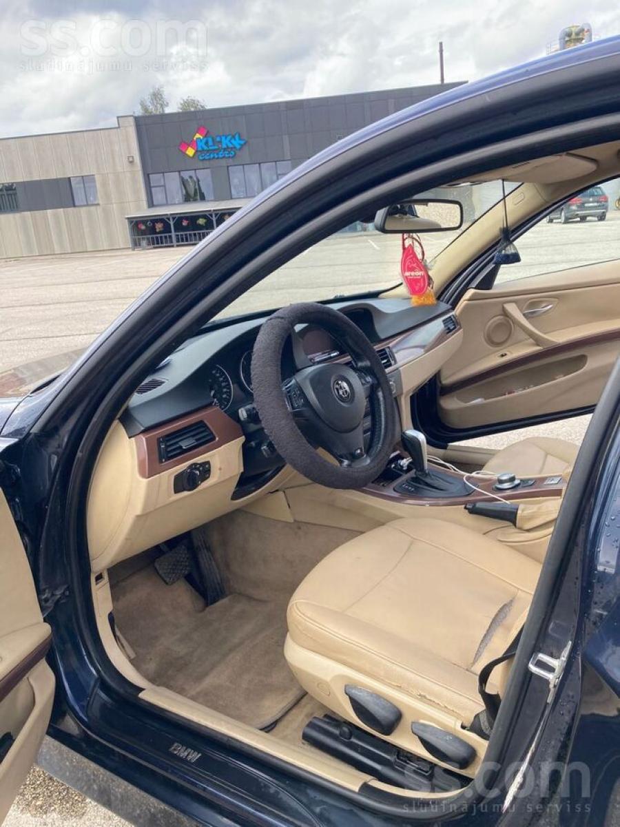 Zils BMW 320 2006 Rīga, ar dzinēja tilpumu 2.00 L un nobraukumu 374 tūkst. km par 3300 €, foto 17 vietnē AUTOMOTO.COM.LV