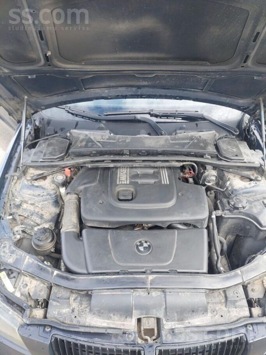 Zils BMW 320 2006 Rīga, ar dzinēja tilpumu 2.00 L un nobraukumu 374 tūkst. km par 3300 €, foto 23 vietnē AUTOMOTO.COM.LV