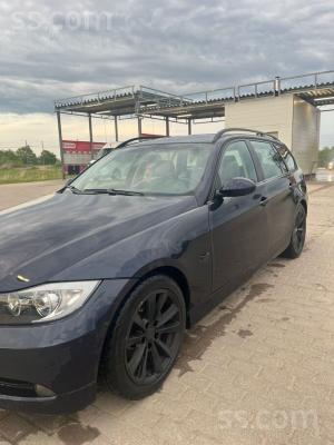 Zils BMW 320 2006 Balvi, ar dzinēja tilpumu 2.00 L un nobraukumu 320 tūkst. km par 2000 €, foto 3 vietnē AUTOMOTO.COM.LV
