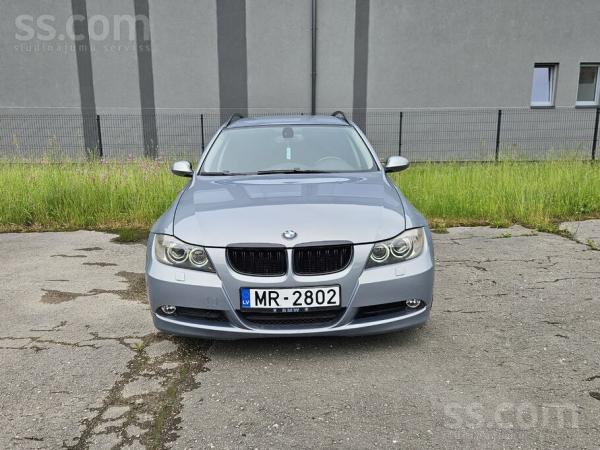 Zils BMW 320 2006 Rīga, ar dzinēja tilpumu 2.00 L un nobraukumu 361 tūkst. km par 3700 €, foto 2 vietnē AUTOMOTO.COM.LV