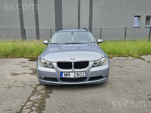 Blue BMW 320 2006 in Riga, with an engine capacity of 2.00 L and mileage of 361 thousand km for 3700 €, photo 3 on AUTOMOTO.COM.LV