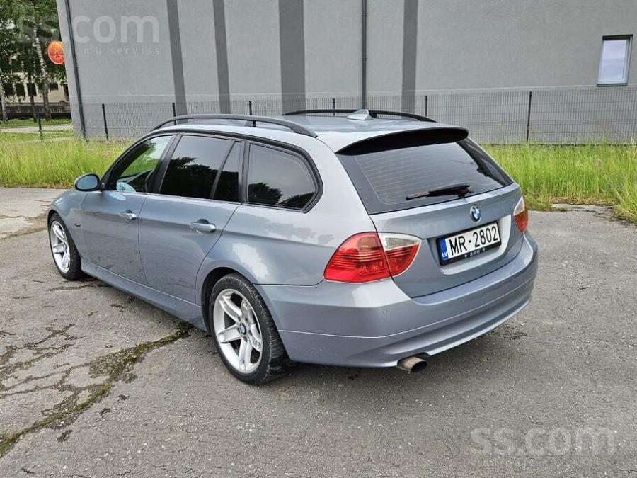 Blue BMW 320 2006 in Riga, with an engine capacity of 2.00 L and mileage of 361 thousand km for 3700 €, photo 6 on AUTOMOTO.COM.LV