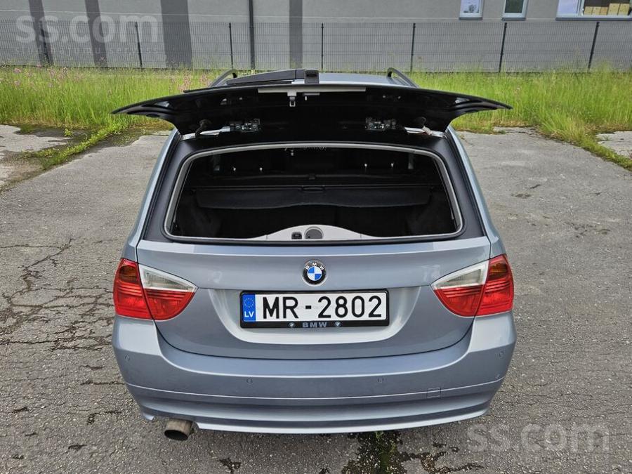 Blue BMW 320 2006 in Riga, with an engine capacity of 2.00 L and mileage of 361 thousand km for 3700 €, photo 8 on AUTOMOTO.COM.LV