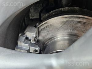 Blue BMW 320 2006 in Riga, with an engine capacity of 2.00 L and mileage of 361 thousand km for 3700 €, photo 18 on AUTOMOTO.COM.LV