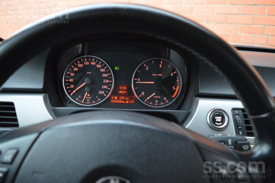 Zils BMW 320 2006 Dobele, ar dzinēja tilpumu 2.00 L un nobraukumu 375 tūkst. km par 3200 €, foto 14 vietnē AUTOMOTO.COM.LV