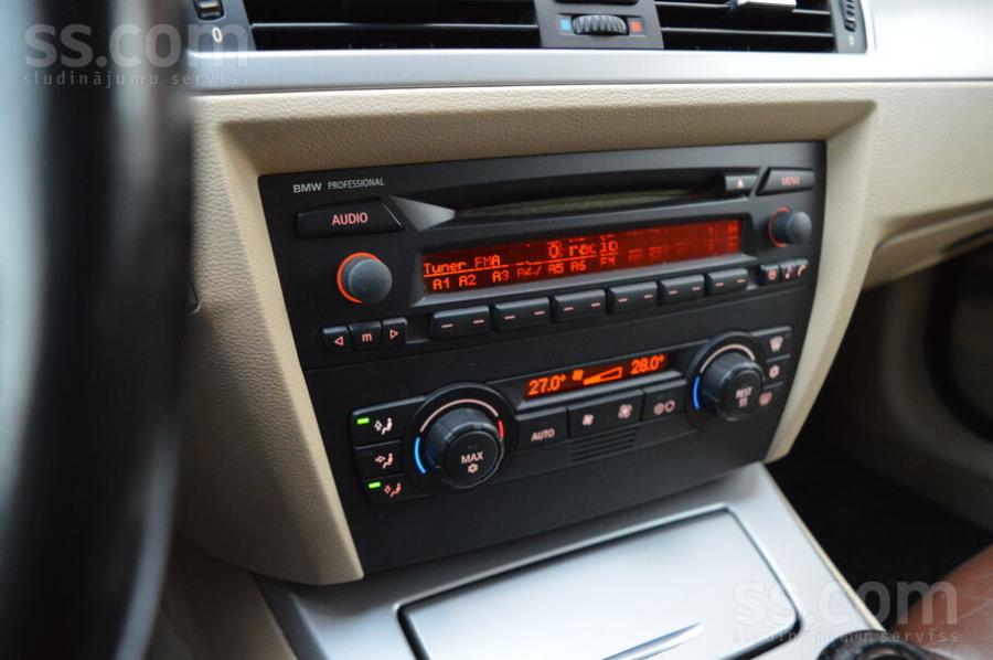 Zils BMW 320 2006 Dobele, ar dzinēja tilpumu 2.00 L un nobraukumu 375 tūkst. km par 3200 €, foto 15 vietnē AUTOMOTO.COM.LV