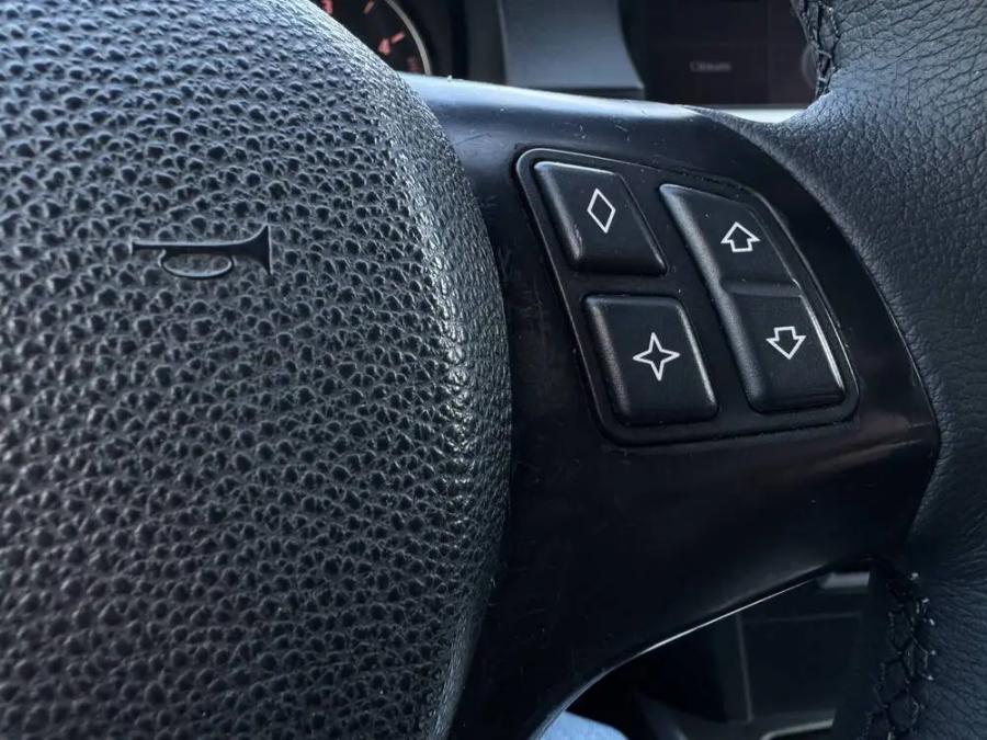 Zils BMW 320 2006 Rīga, ar dzinēja tilpumu 2.00 L un nobraukumu 324 tūkst. km par 5990 €, foto 21 vietnē AUTOMOTO.COM.LV