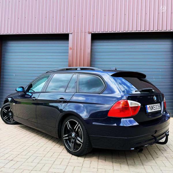 Blue BMW 320 2006 in Kaisiadorys, with an engine capacity of 2.00 L and mileage of 327 thousand km for 3550 €, photo 4 on AUTOMOTO.COM.LV